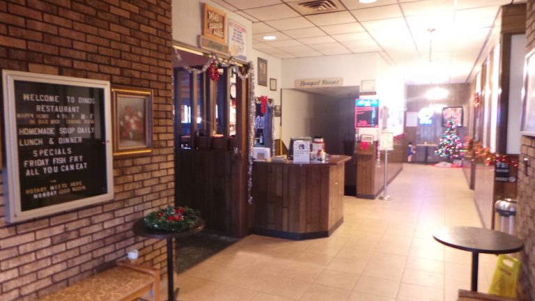 Photos - Dino's RestaurantDino's Restaurant